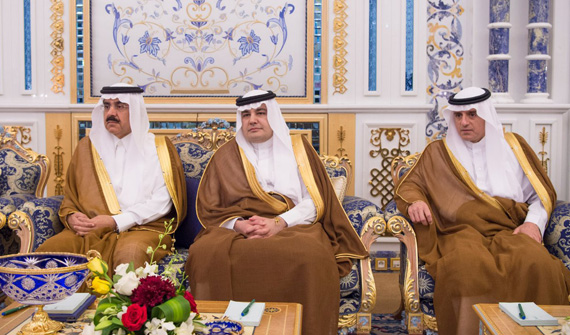 خادم الحرمين يبحث مع وفد أمريكي من الجمهوريين والديمقراطيين أوجه