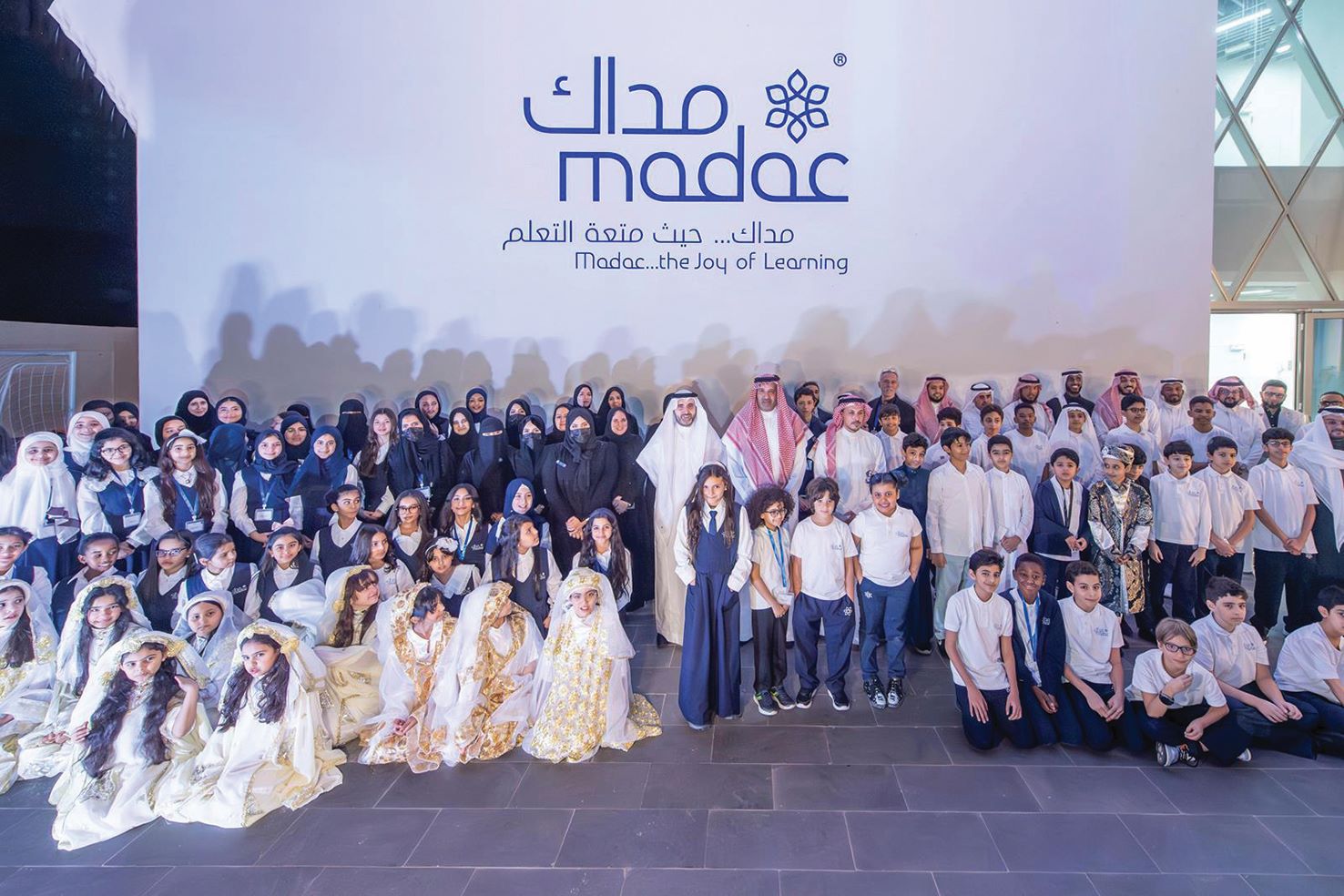 أمير المدينة المنورة يفتتح مدارس «مداك» غير الرﺑﺤية بـ 1000 طالب وطالبة | الاقتصادية