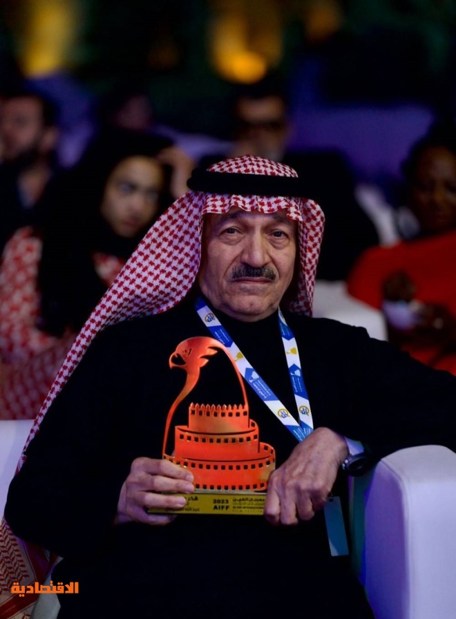 عبدالله المحيسن .. متحف الذاكرة السينمائية ومخرج الرسالة الفكرية ...